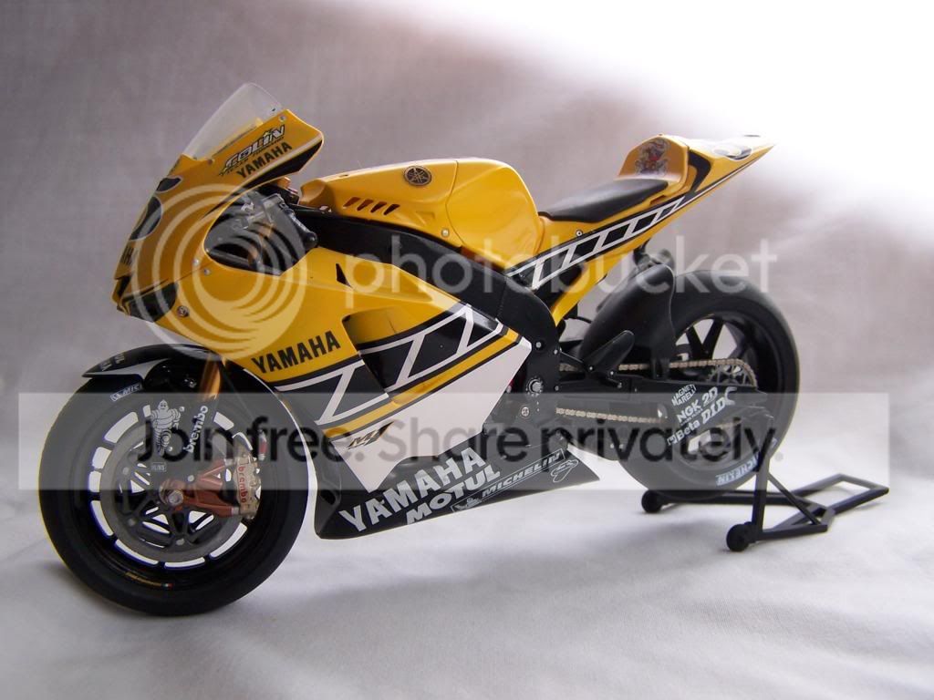 Tamiya YZR-M1 1/12 Moto GP Bikes - Ready For Inspection - Vehicles ...