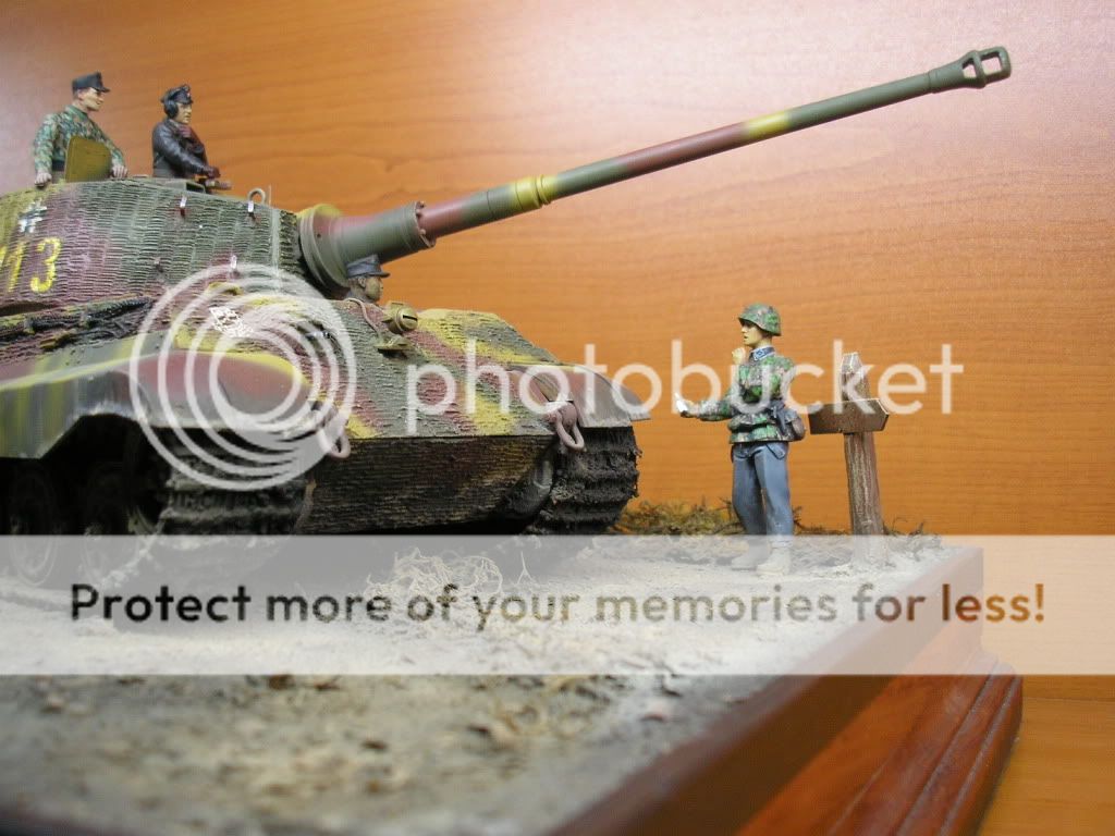 King Tiger in Ardennek... diorama - Ready for Inspection - Armour ...